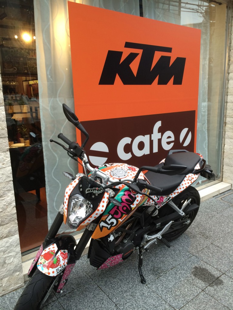 原宿に『KTMカフェ』OPEN!! | U4的 390DUKE生活[別室]